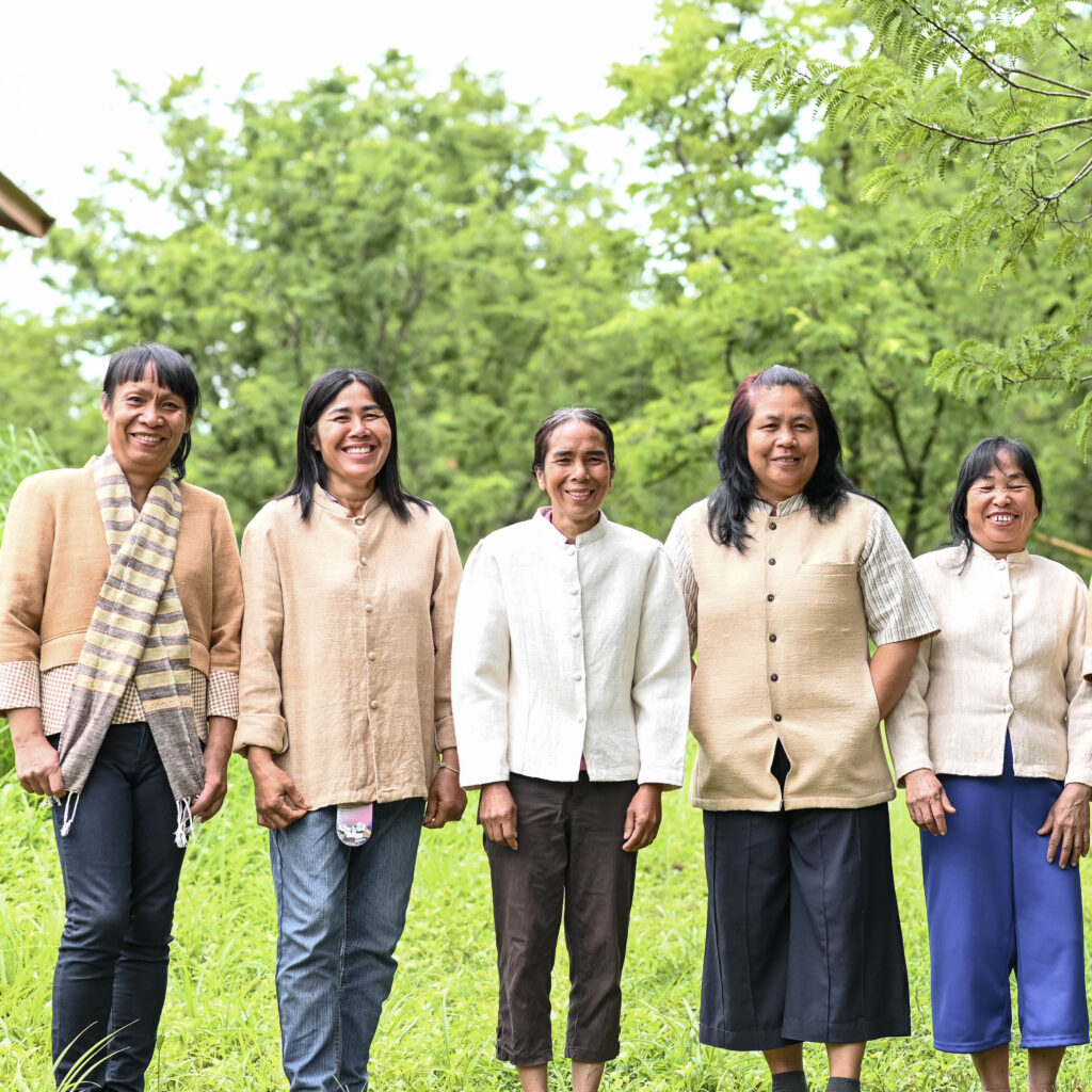 Folkcharm – 100% hand-woven natural cotton apparels, scarfs and ...